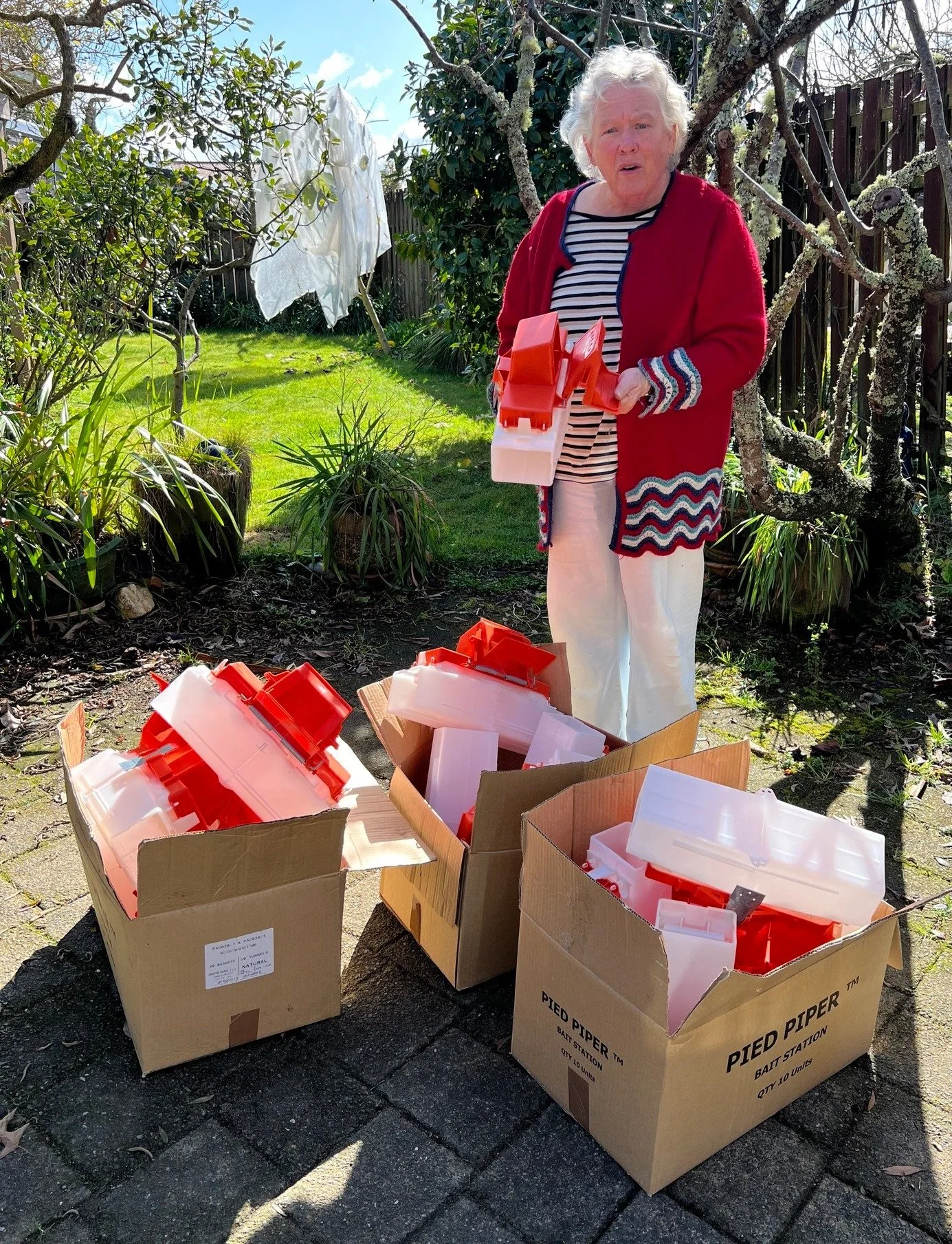 Tips for Using OSKA Pied Piper Bait Stations — Predator Free Tamahere