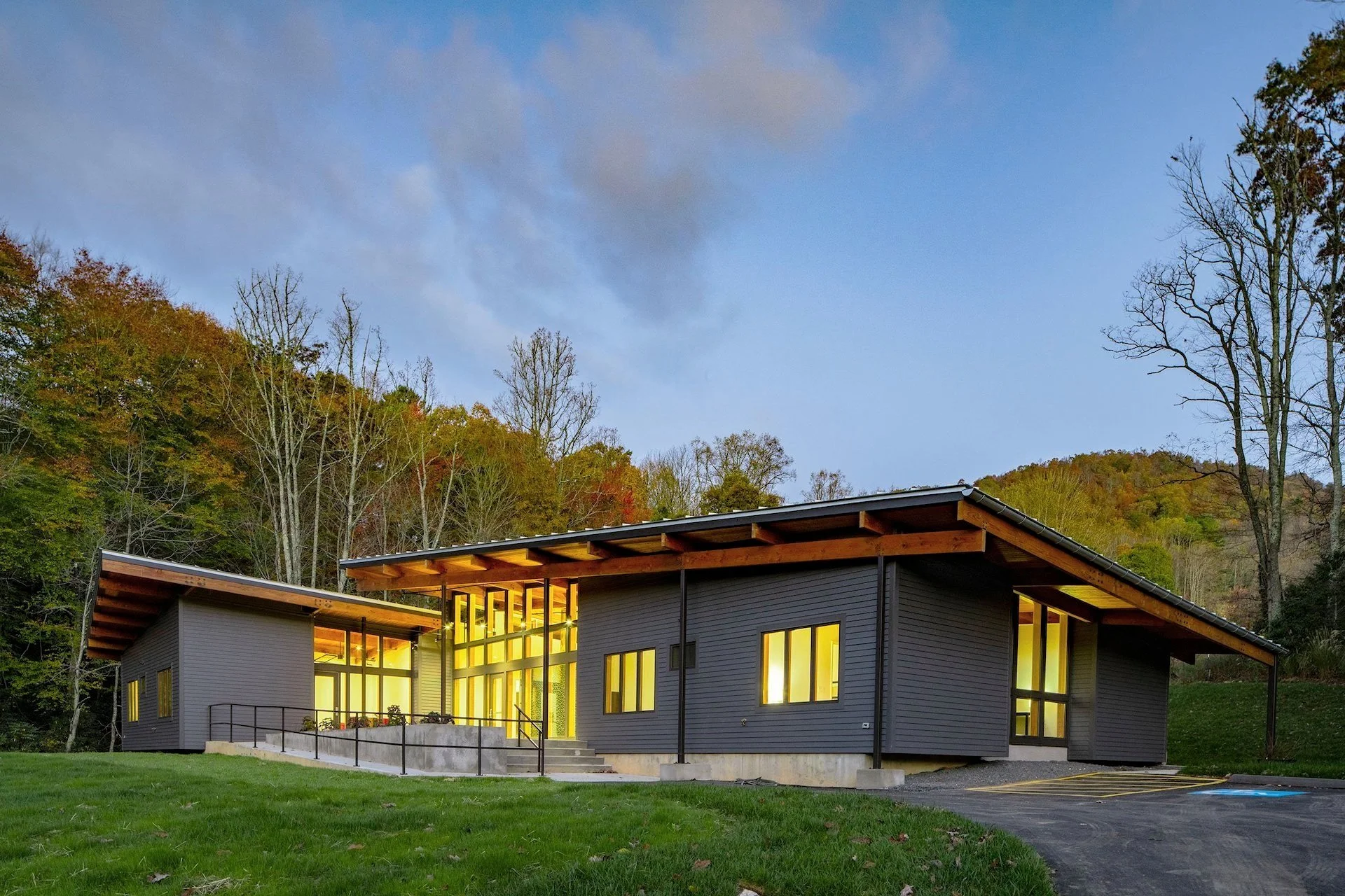 louis cherry architecture is a modern design company in Raleigh, NC