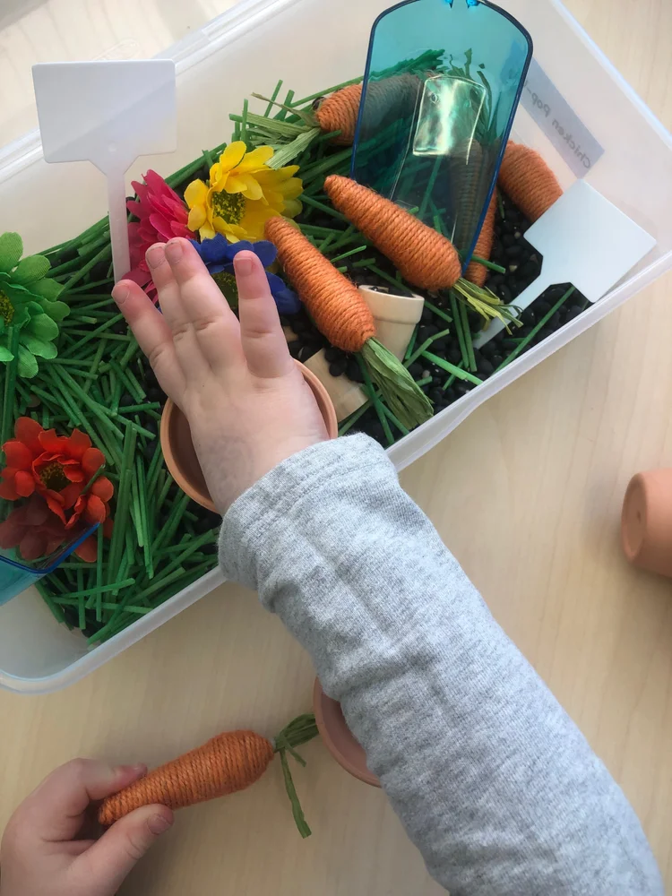 Using sensory bins in speech therapy — SpeechieTrish