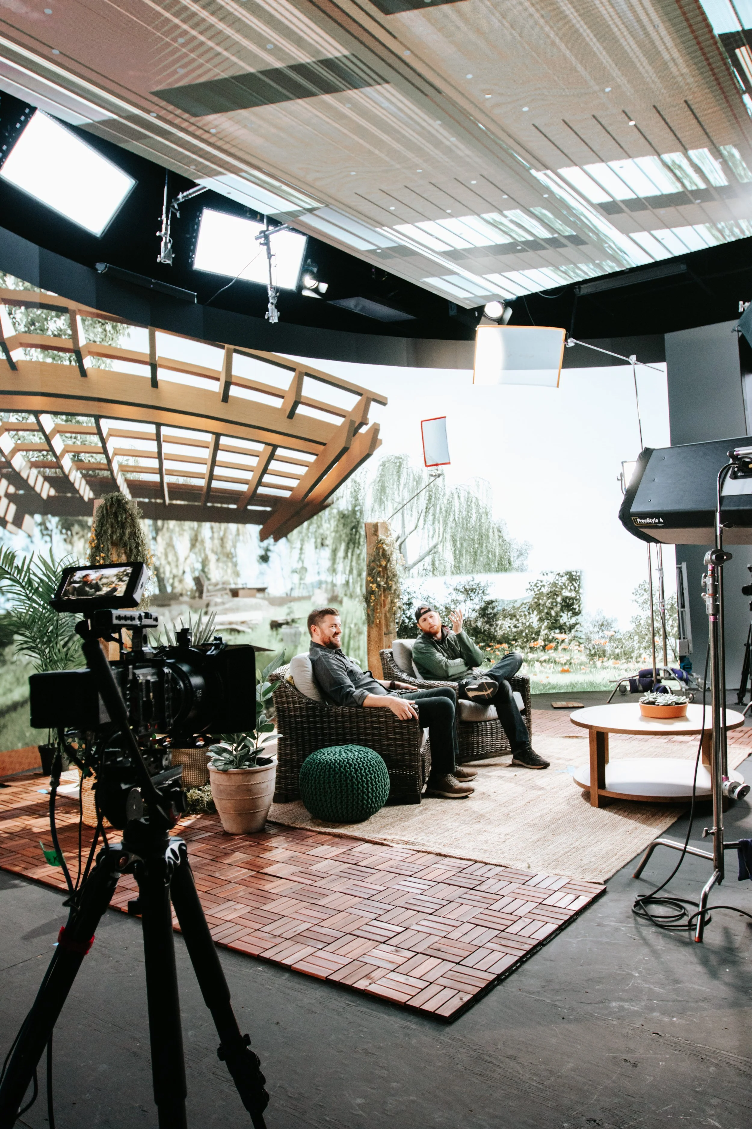 About — GOLDEN HOUR