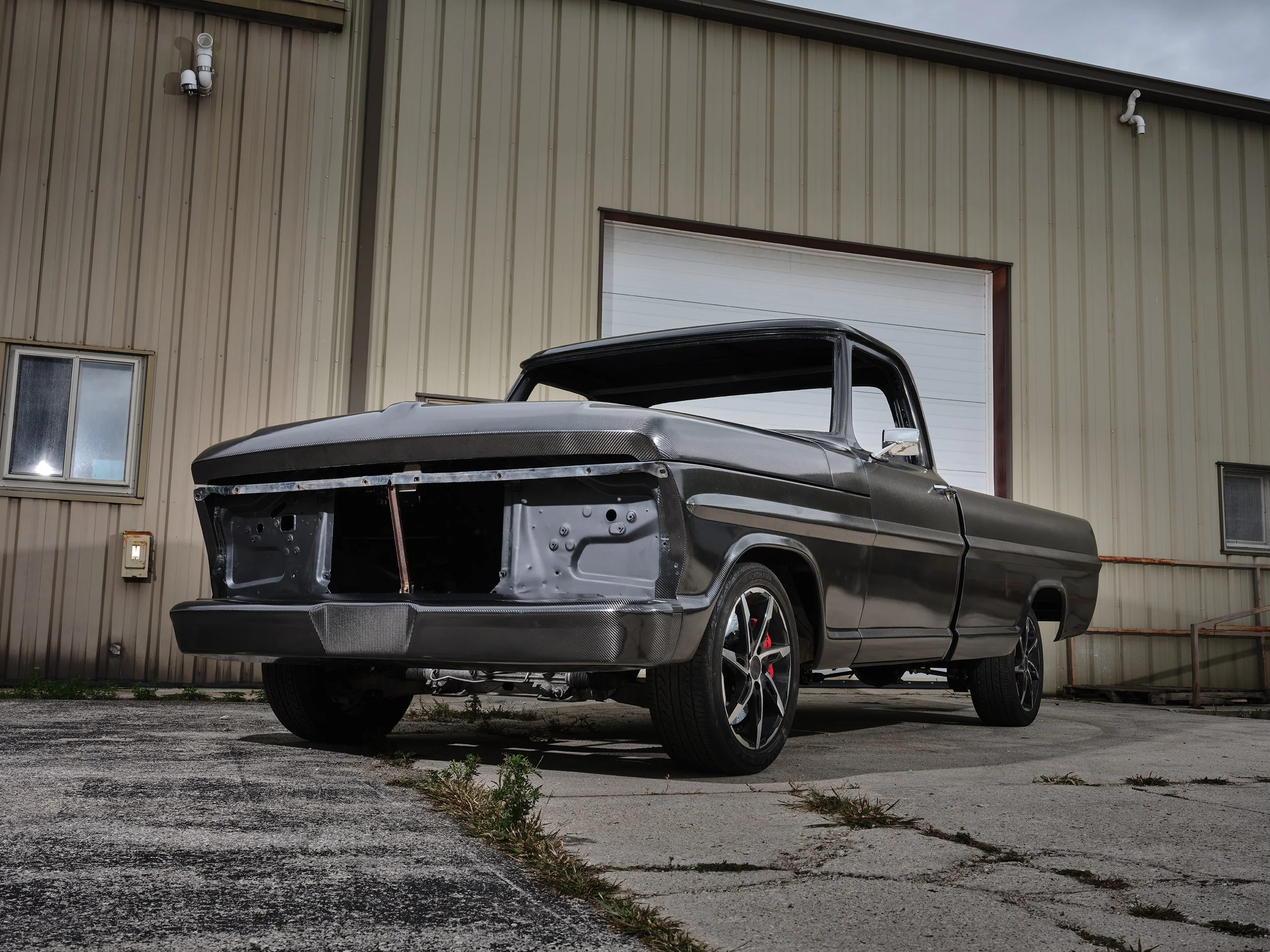 F100 — Brother Carbonfiber