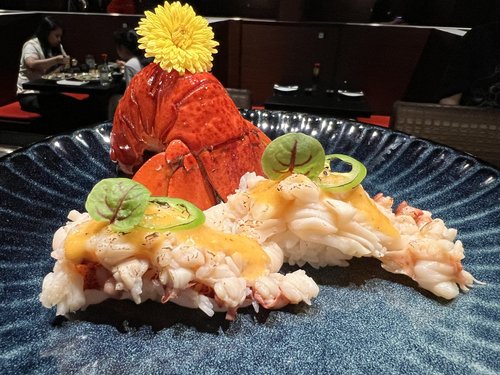 Toro Bar&Bar - Best Sushi in Victoria