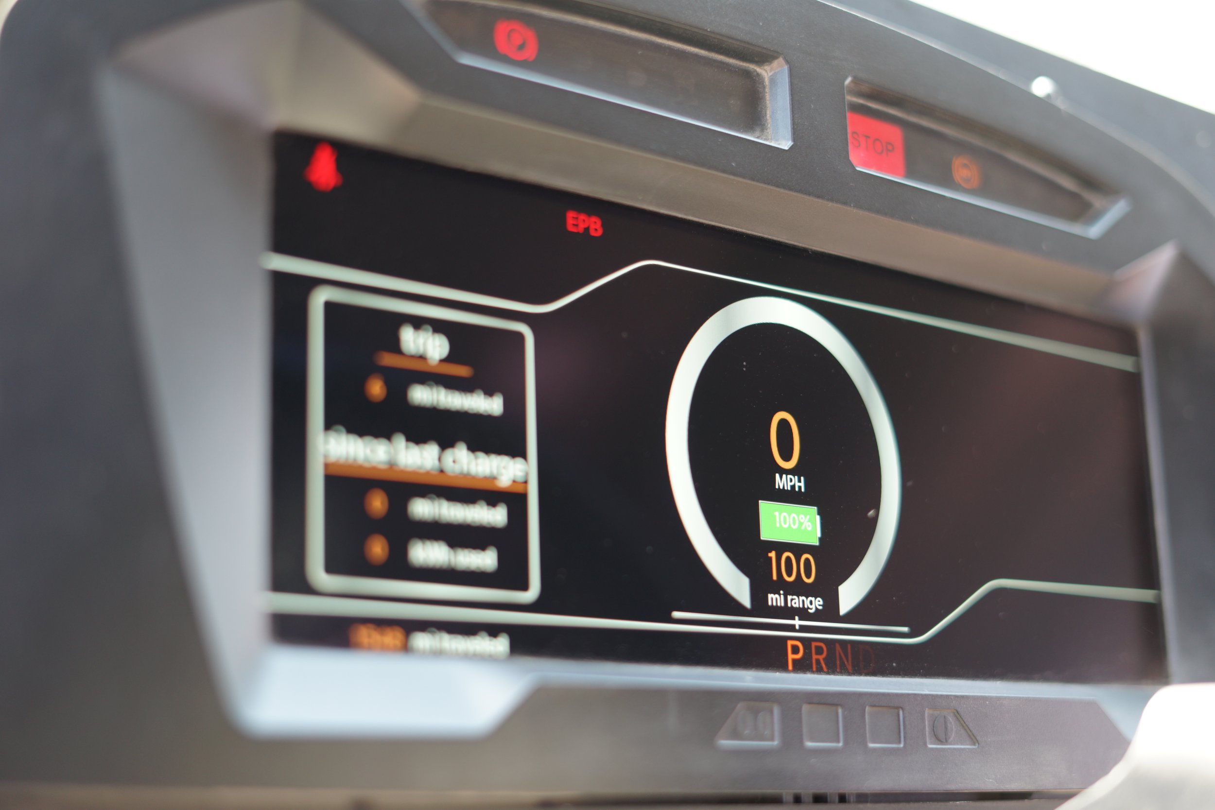 Battery-Electric Stepvan — Xos