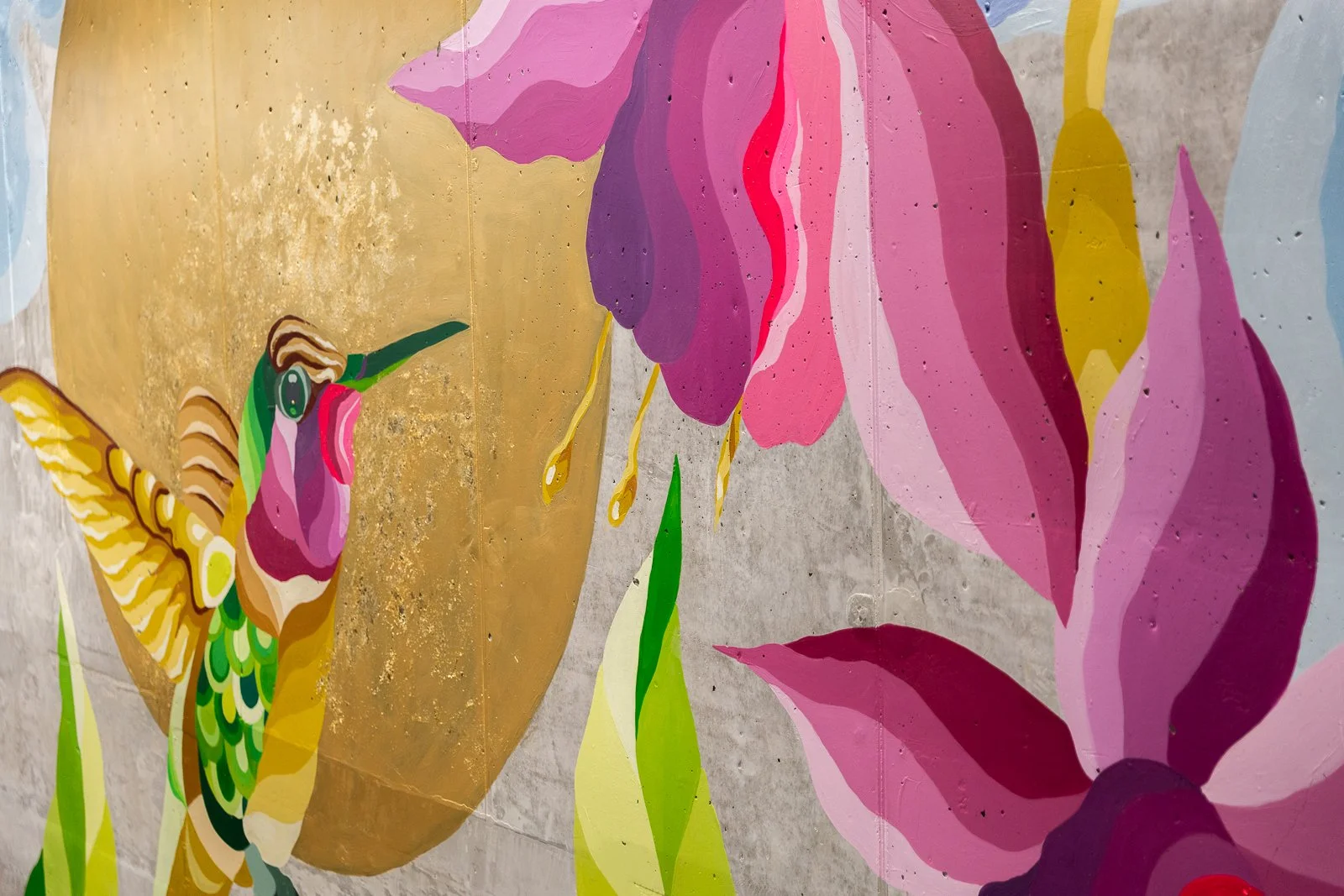 The Hummingbird Mural — o n e s e v e n n i n e