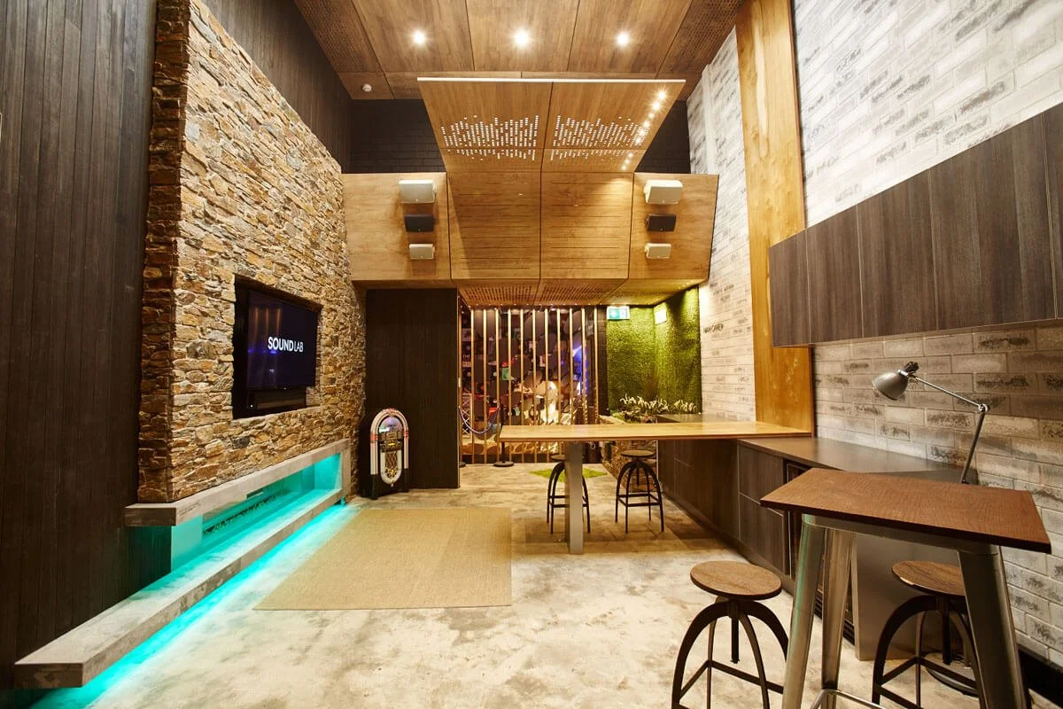 Contact — SoundLab