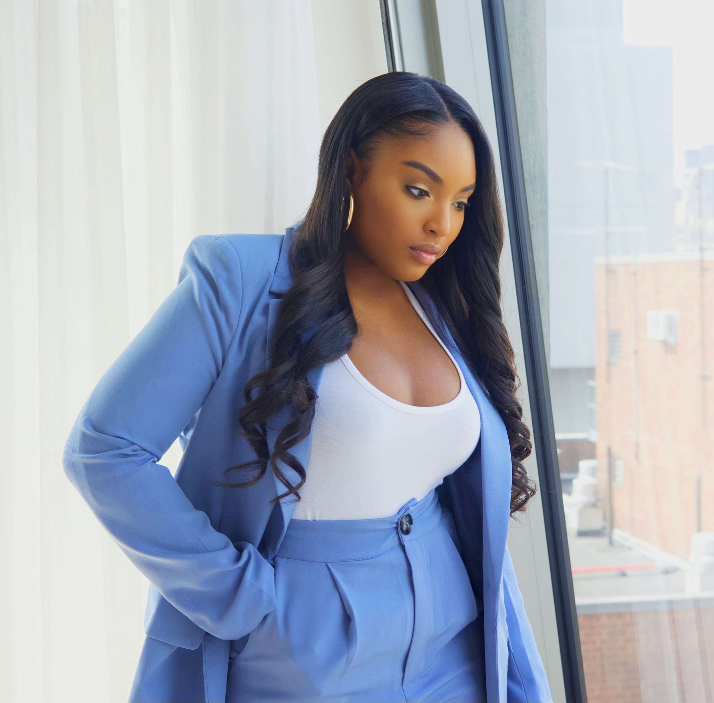 About — Erin Lyons Official