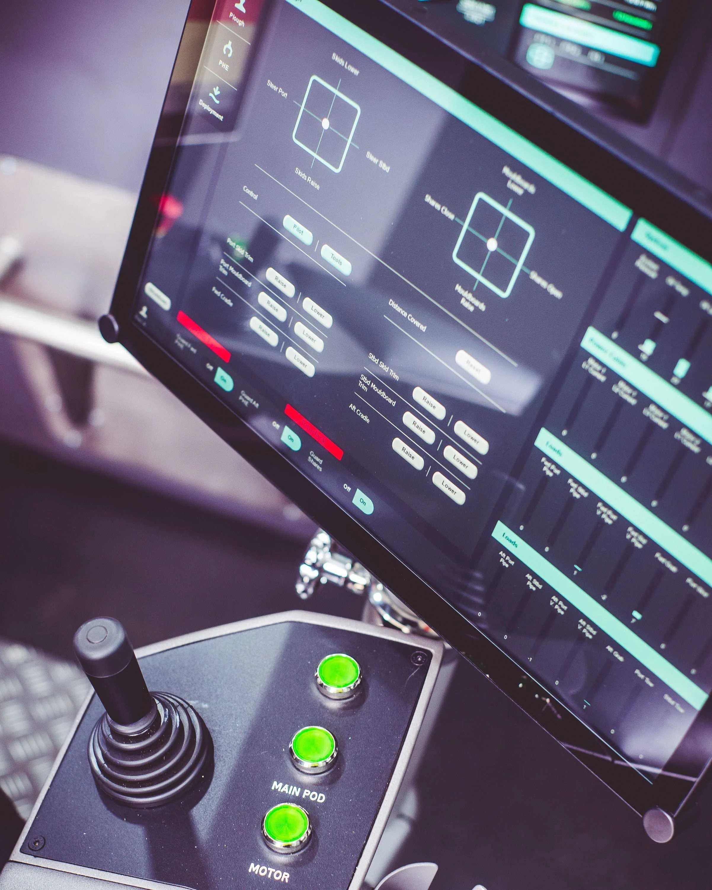 Case study: control system and cabin for subsea vehicle — Osbit