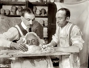 The history of deaths masks - the faces of the departed — Part of Life