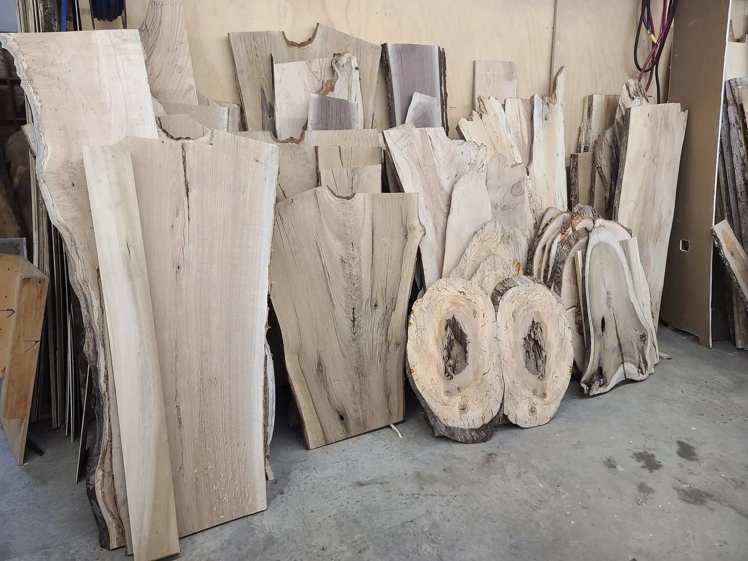 Crown Mark Hardwoods - Live edge wood slabs, vacuum kiln drying, and ...