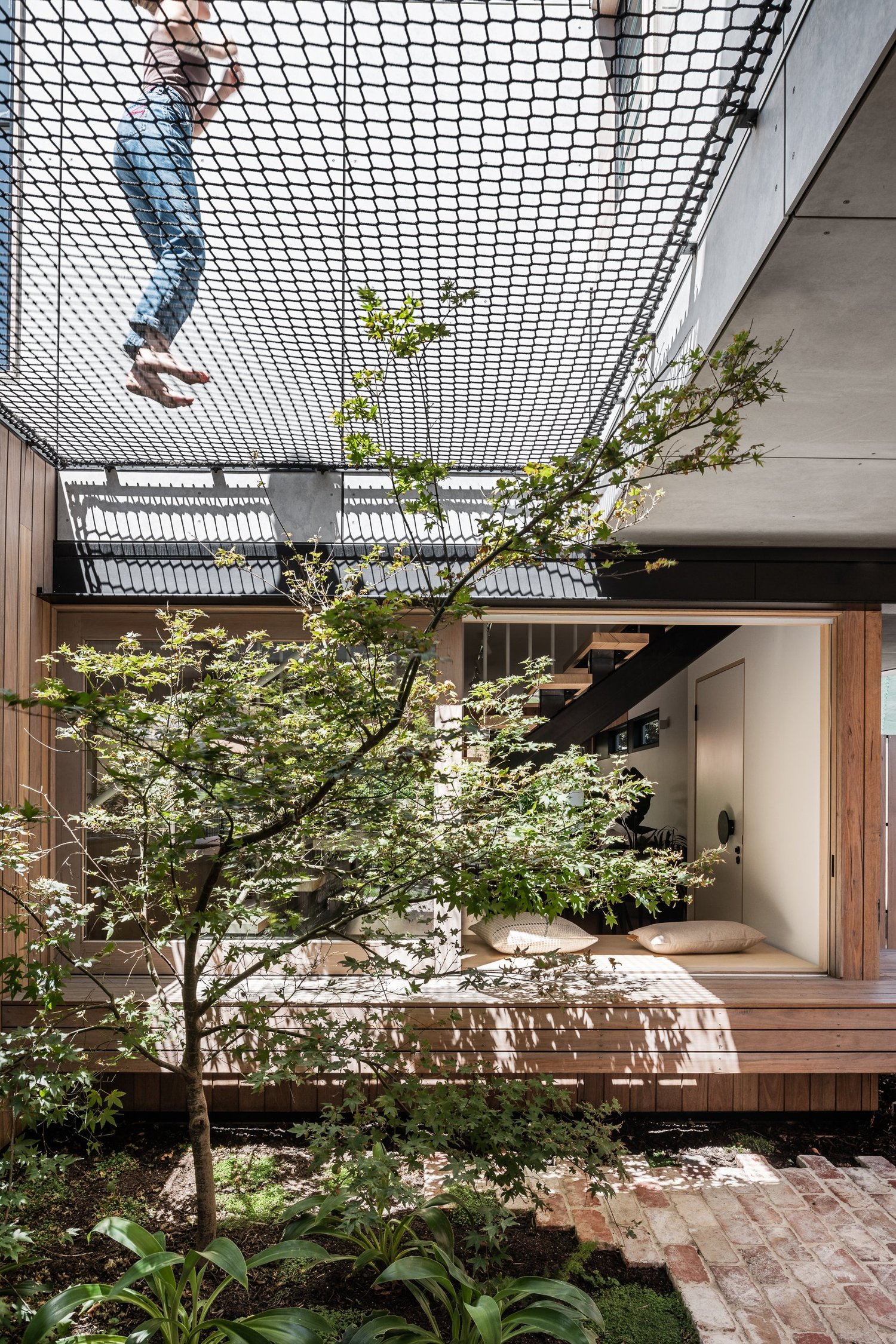 Essendon — Mud Office