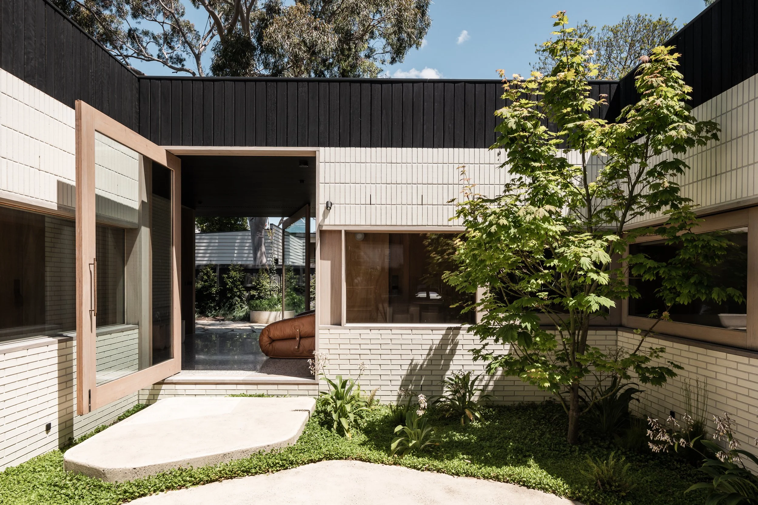 Alphington — Mud Office