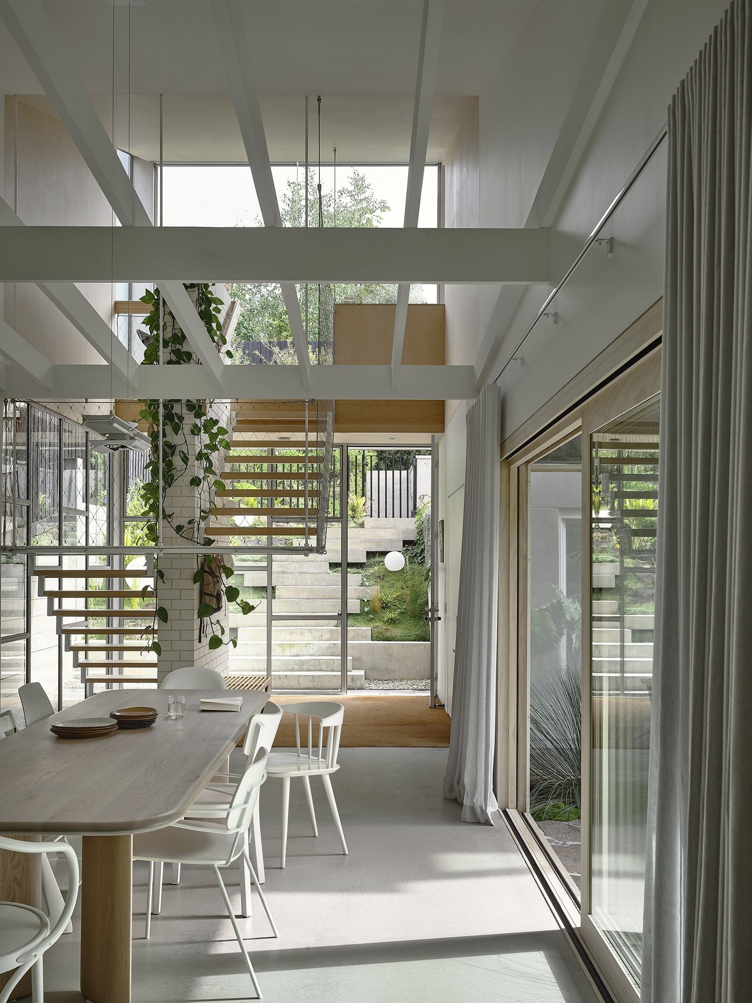 Kew 2 — Mud Office