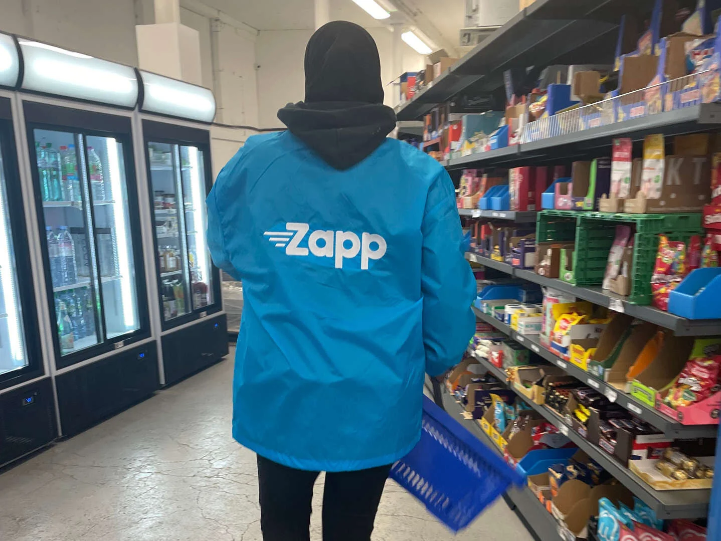 See inside a ‘dark store’ dispatching grocery orders in just 20 minutes ...