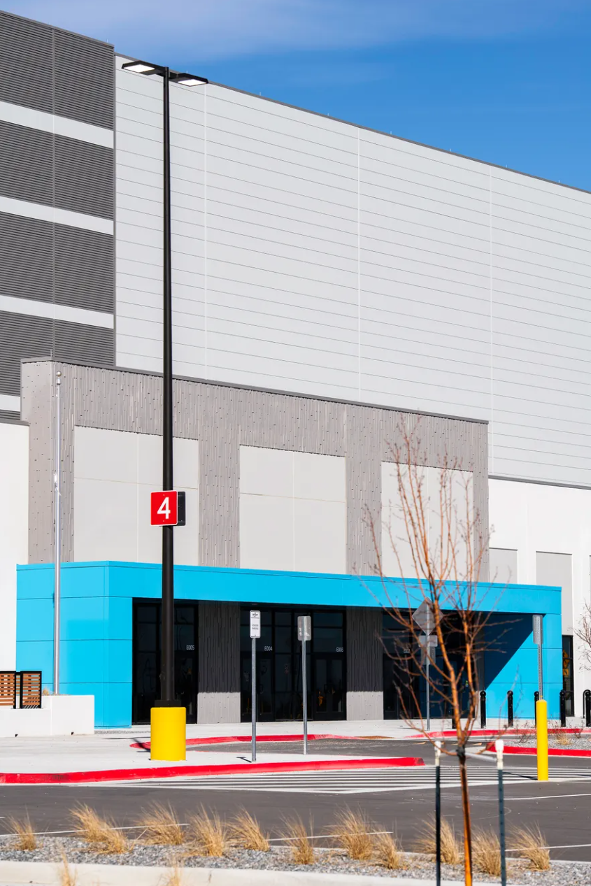 Amazon's 3.5 million square-foot robotics facility is swiftly taking ...
