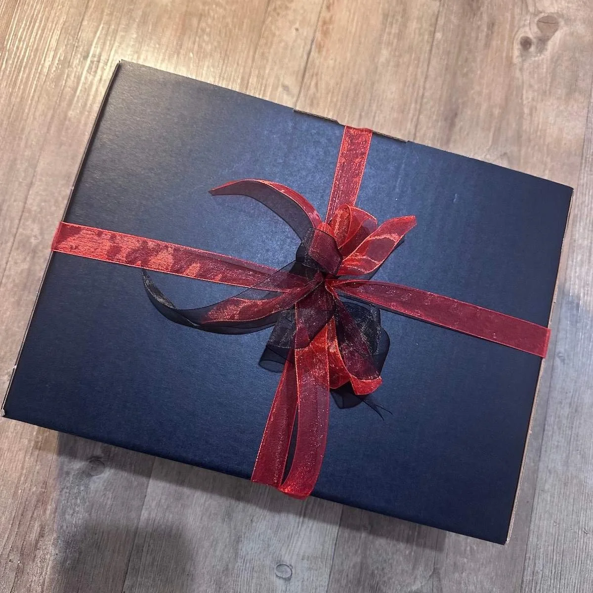 Ned Kelly Alcohol Gift Hamper - GIFTS ON THE GOLD COAST