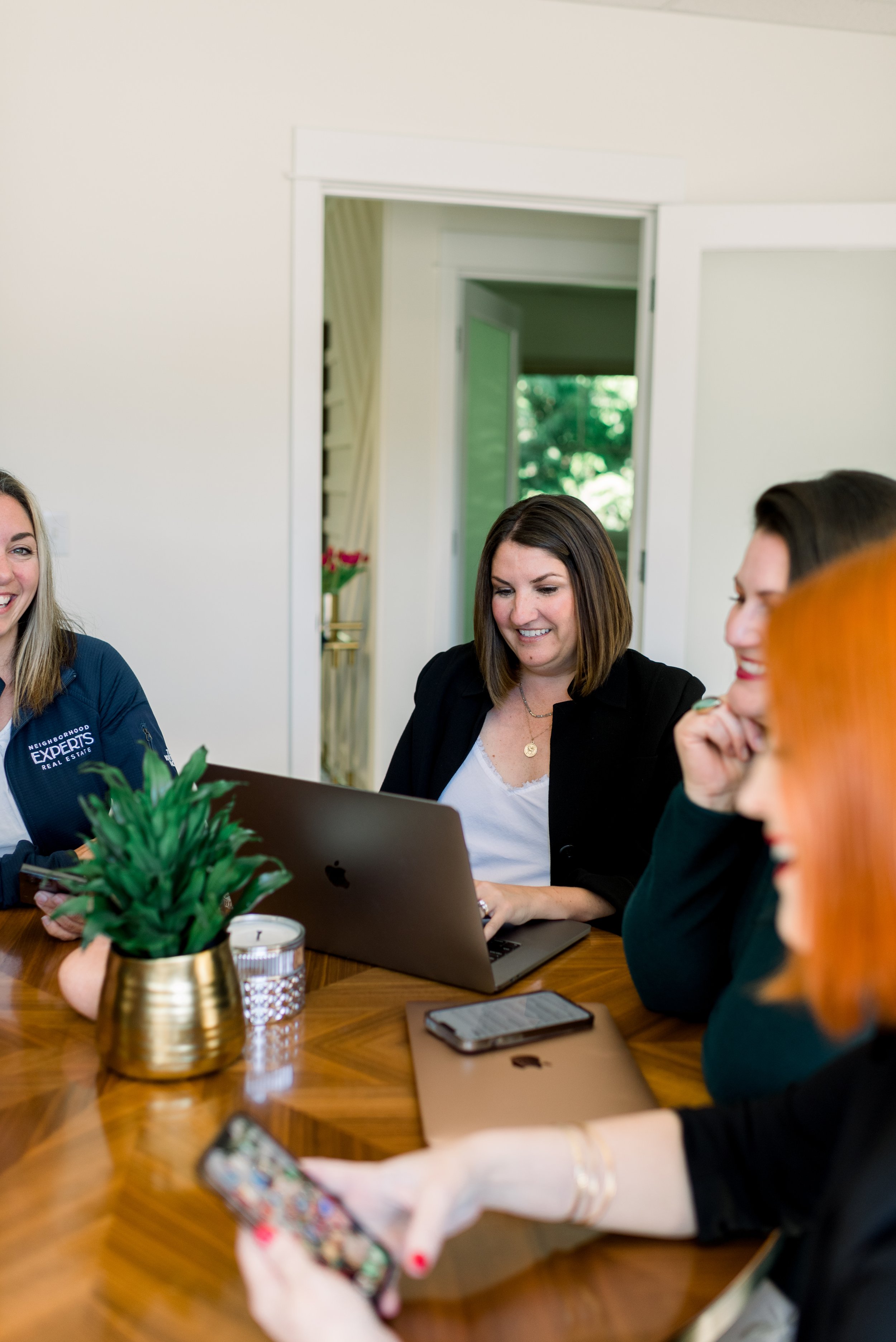 Neighborhood Experts