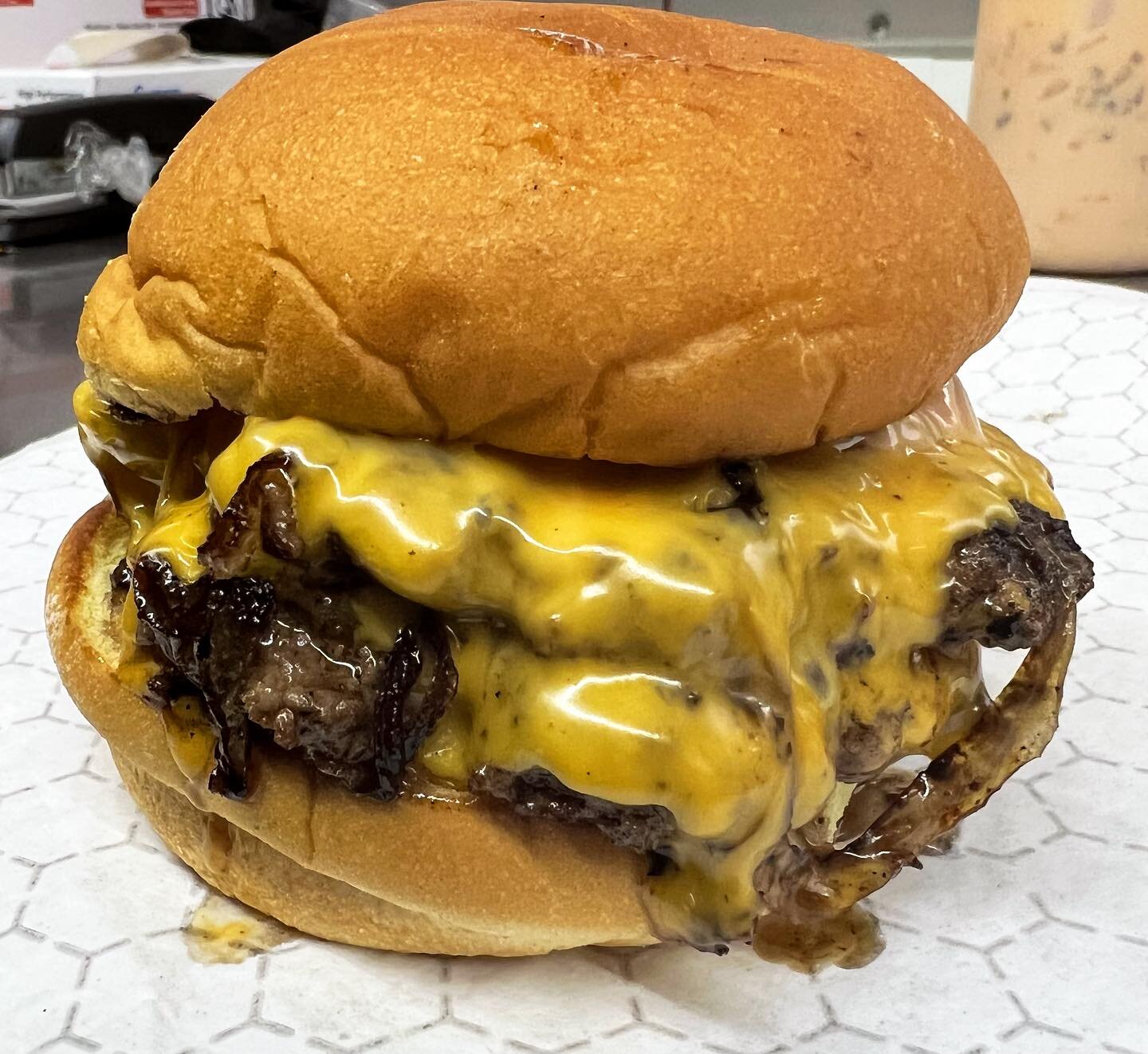 MEET CLEDIS — Cledis Beer Garden & Burgers