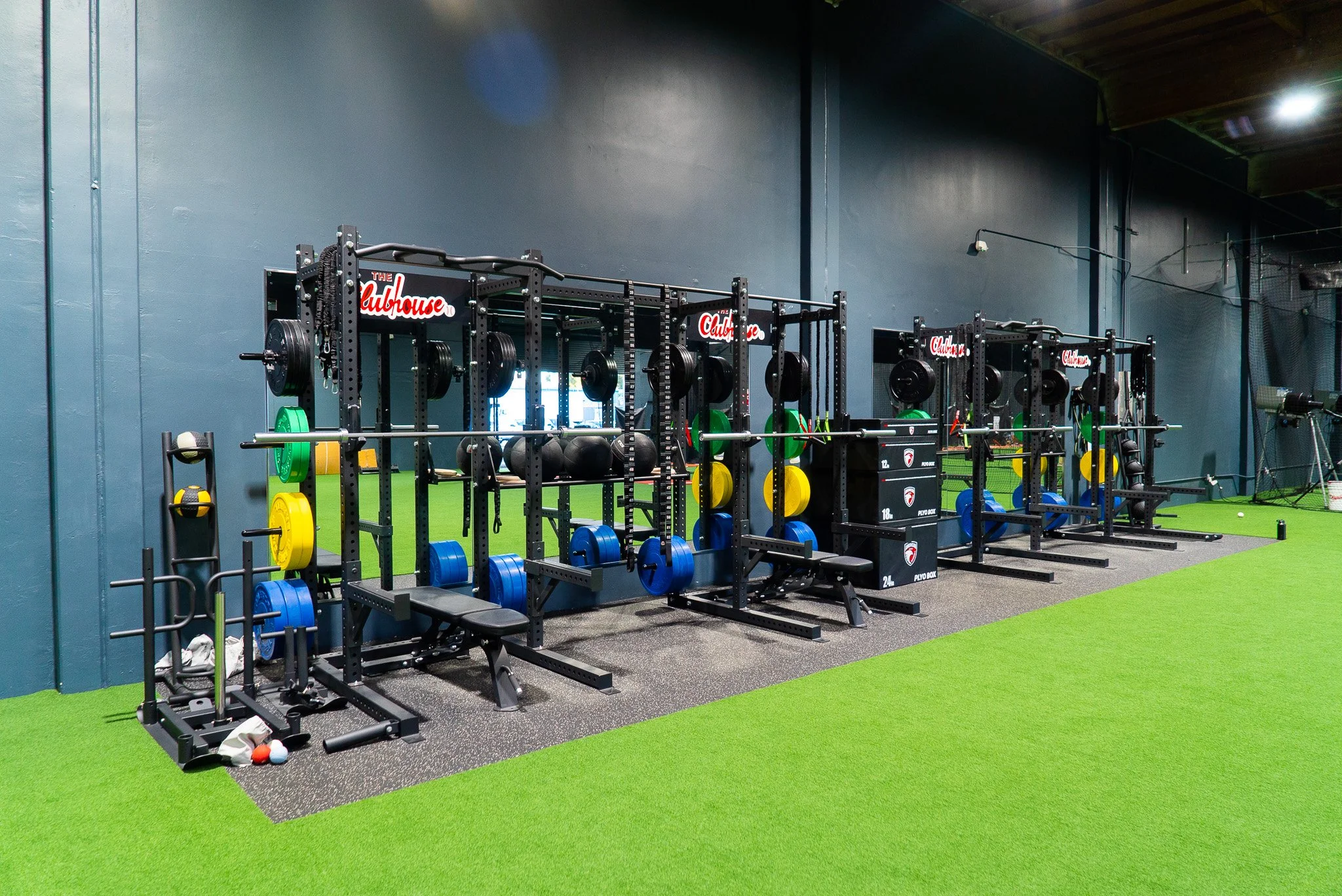 THE CLUBHOUSE BASEBALL