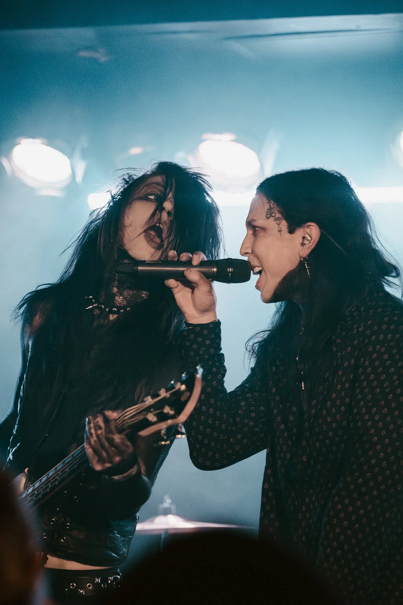 VAMPIRES EVERYWHERE - LONDON, UK. — HIVE