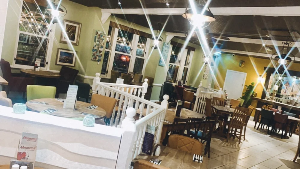 Mermaid Cafe Bar & Restaurant