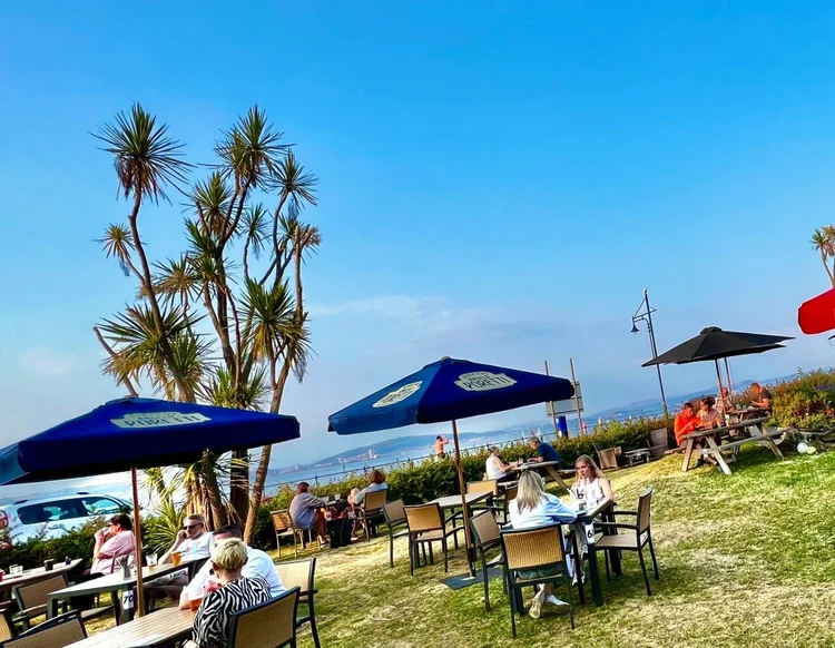 Mermaid Cafe Bar & Restaurant