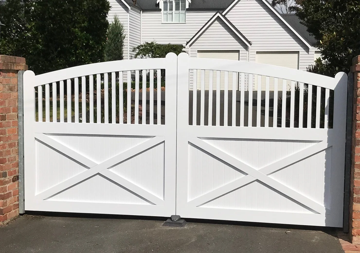 Timber Automatic Gates Melbourne — Coastal Timber Gates