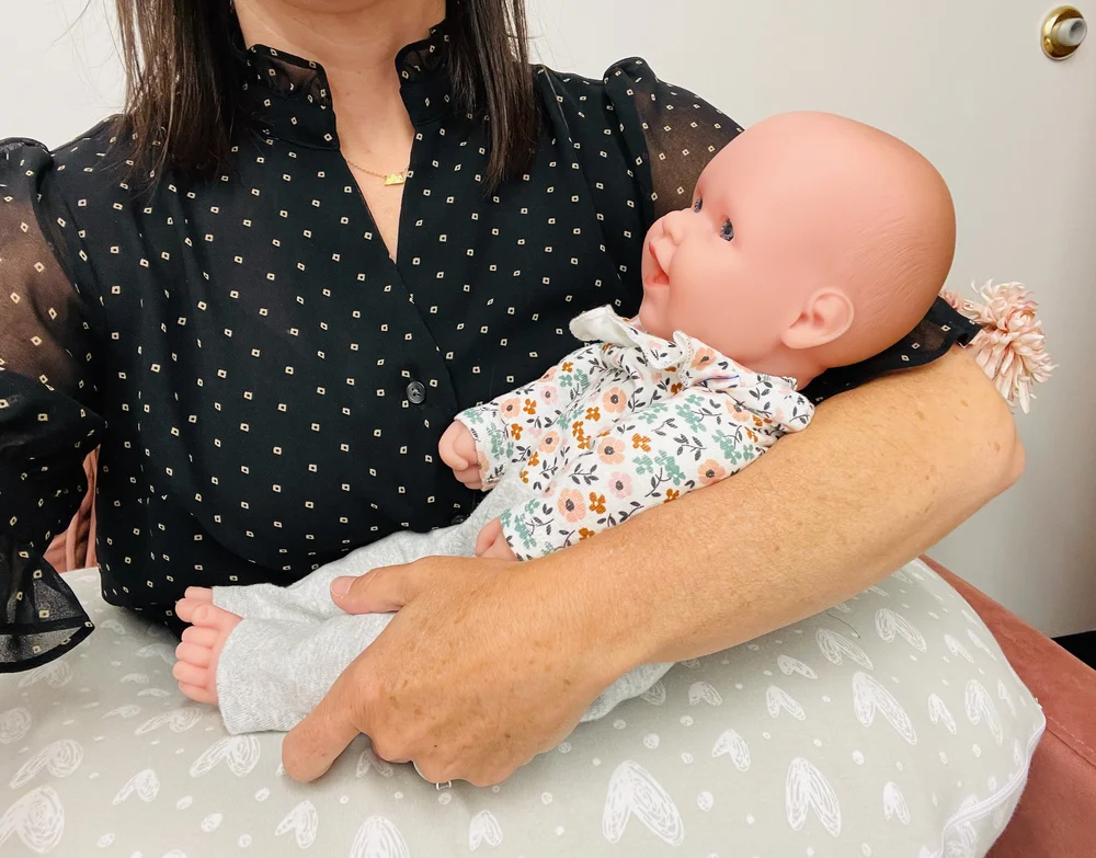 Positions for Bottle-Feeding — Help With Feeding