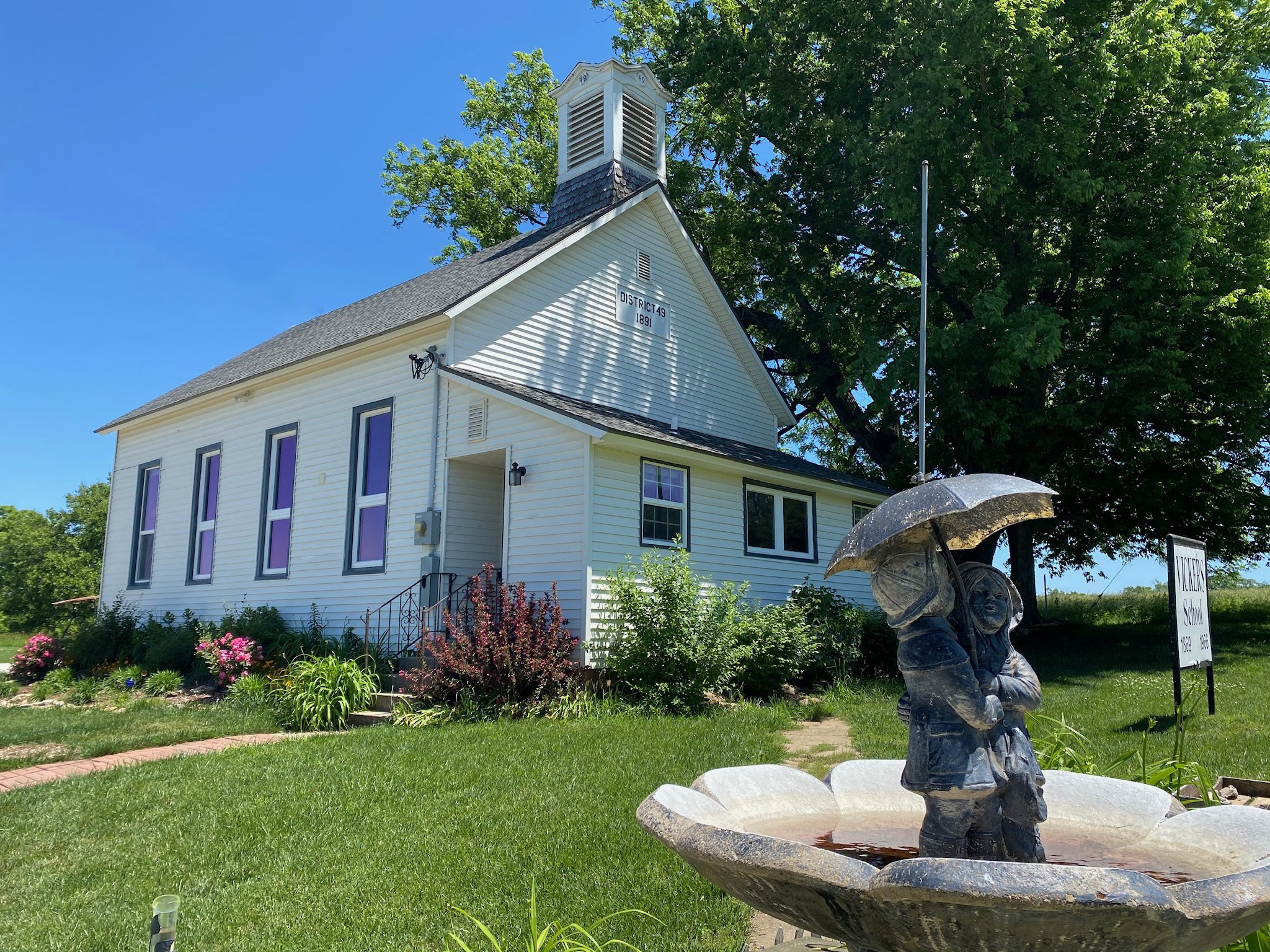 Vickers School House