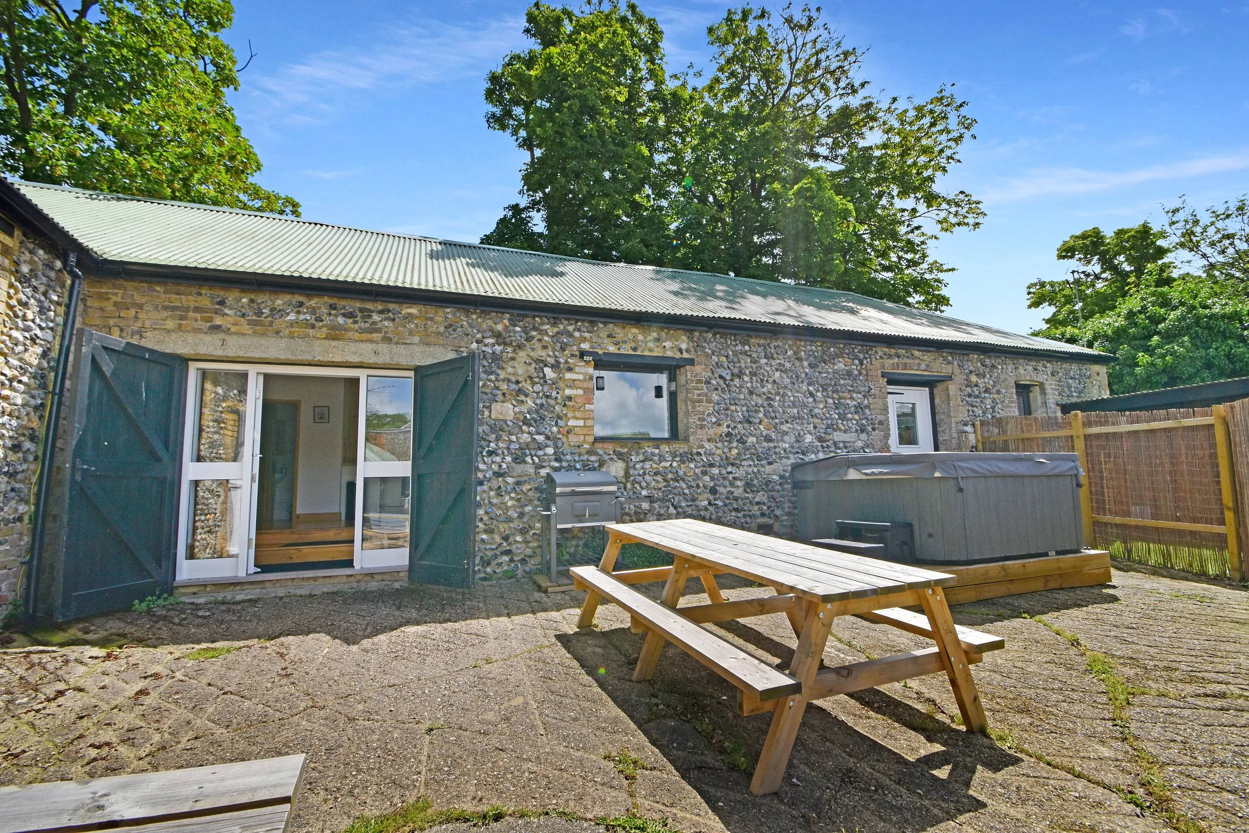 General 1 — QUEX BARN