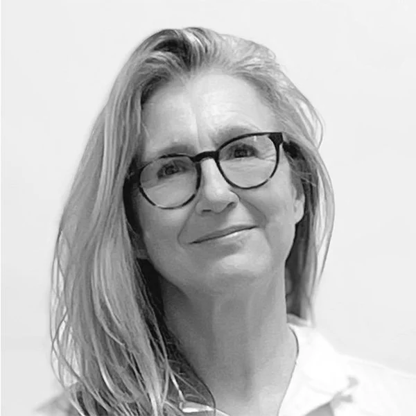 Lisa Farina's Instagram, Twitter & Facebook on IDCrawl