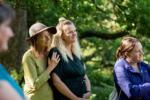 What Is a Women’s Circle and Why Do We Need Them Today? — True Nature ...