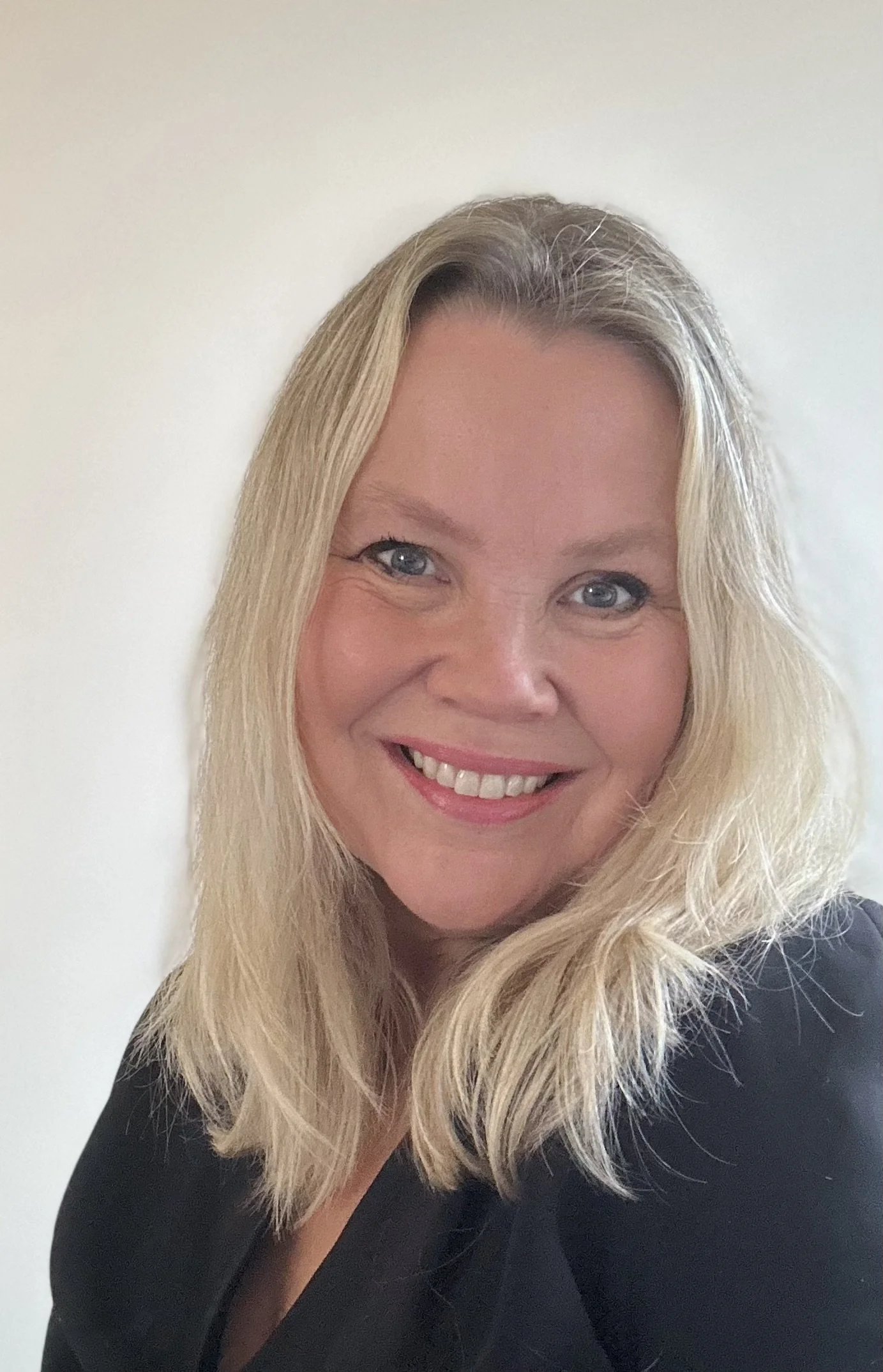 Be Wealthy Financial Coaching Money and Wealth Coach Canada Meri-Li Forrest