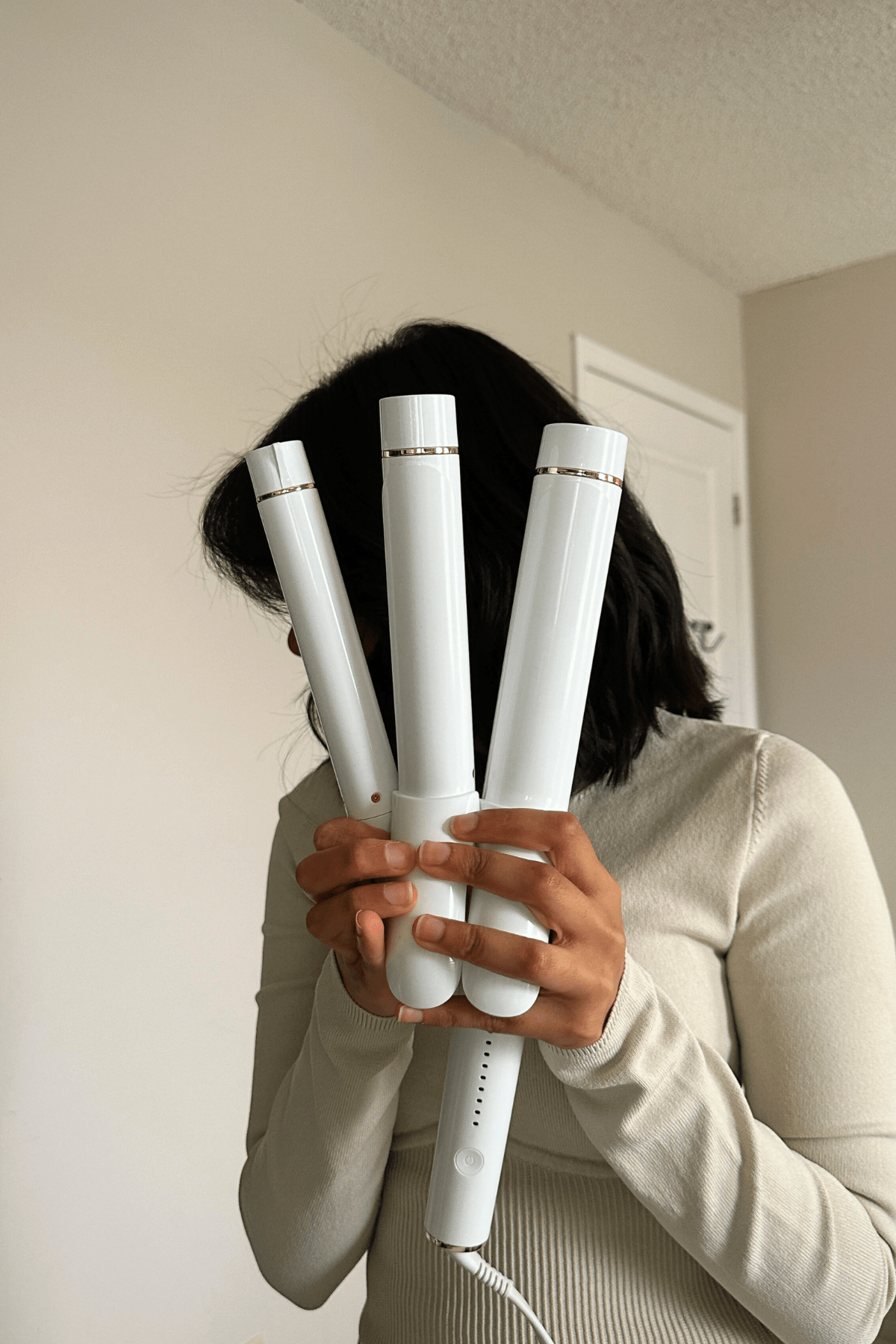 Looking for the Best Curling Wand for Short Hair? Here Are the Top ...