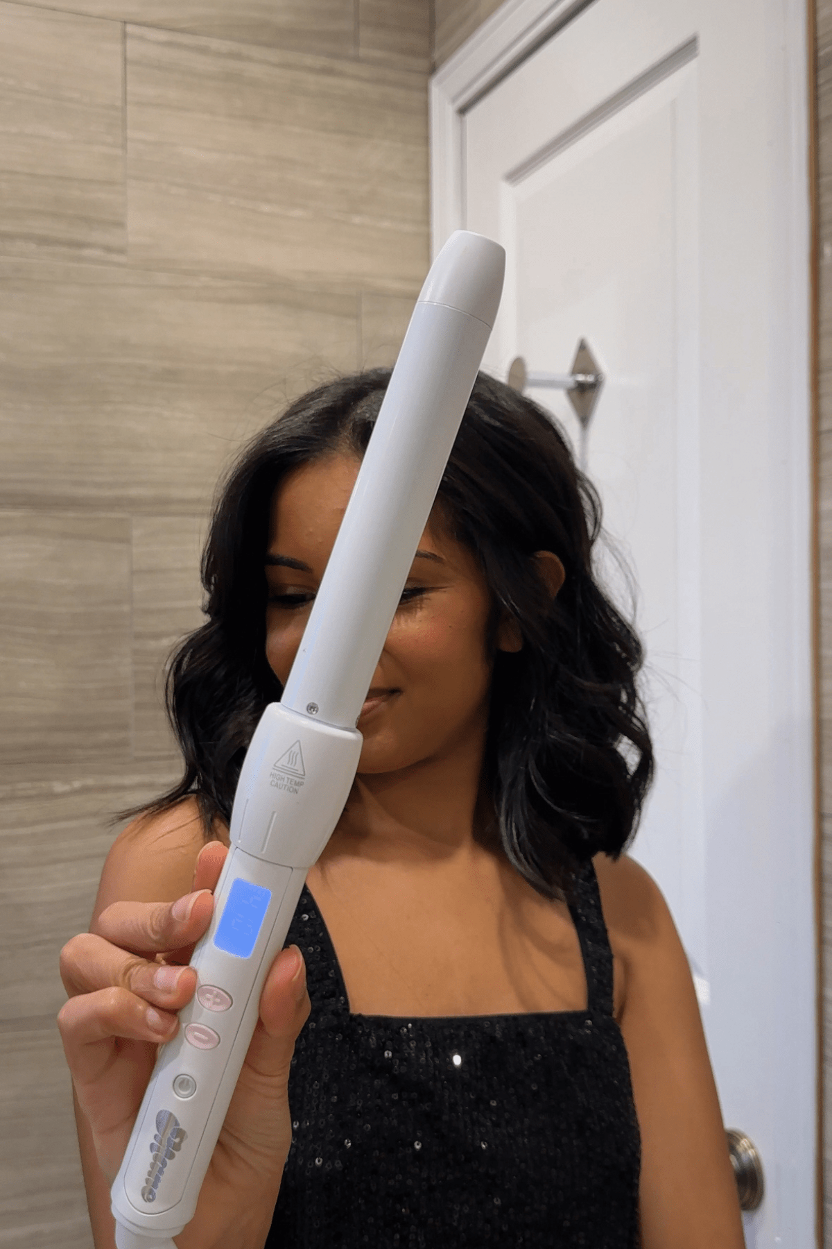 Looking for the Best Curling Wand for Short Hair? Here Are the Top ...