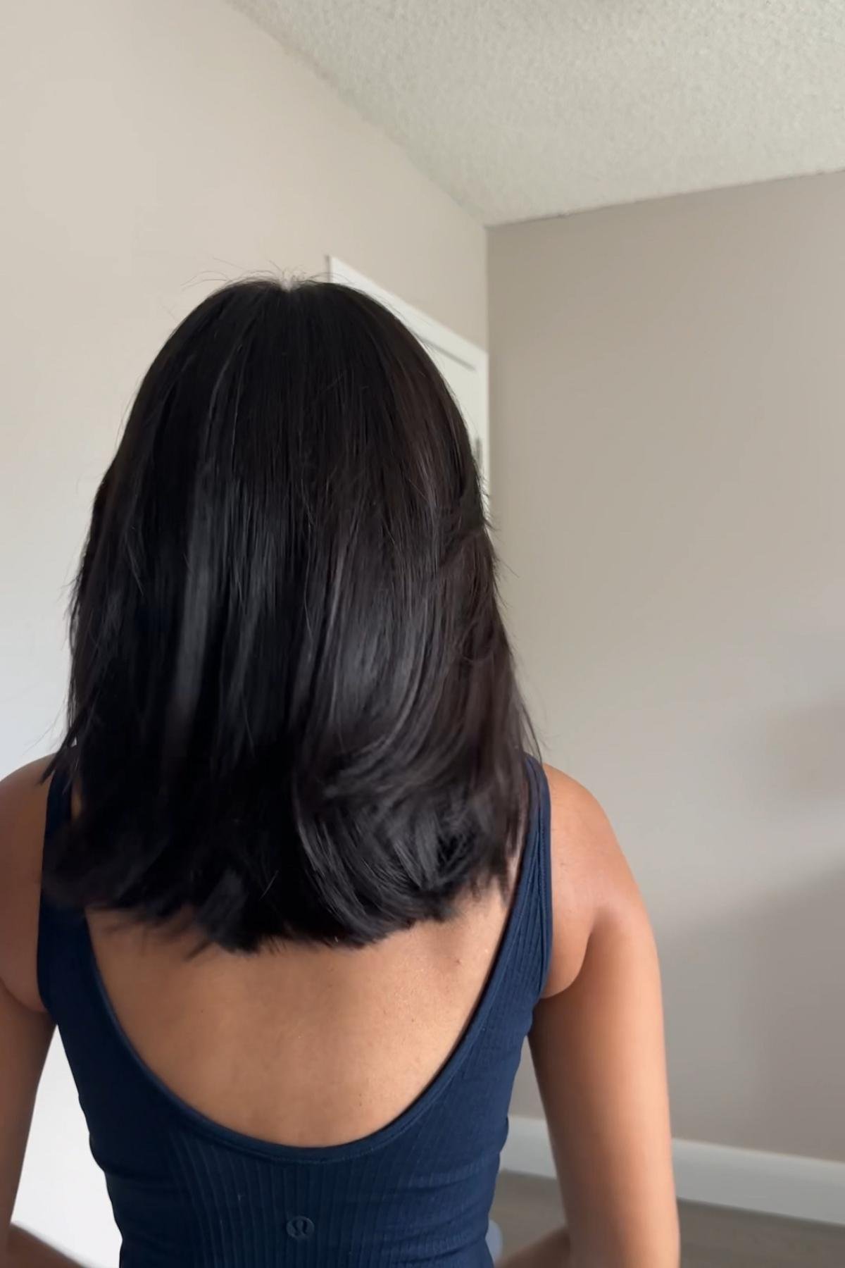 Shoulder Length Haircut with Layers: The Cut That Never Goes Out of ...