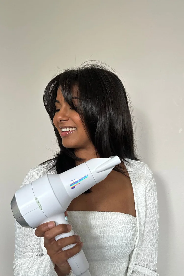 How to Style a Butterfly Haircut: Hairstylist-Approved Methods That ...