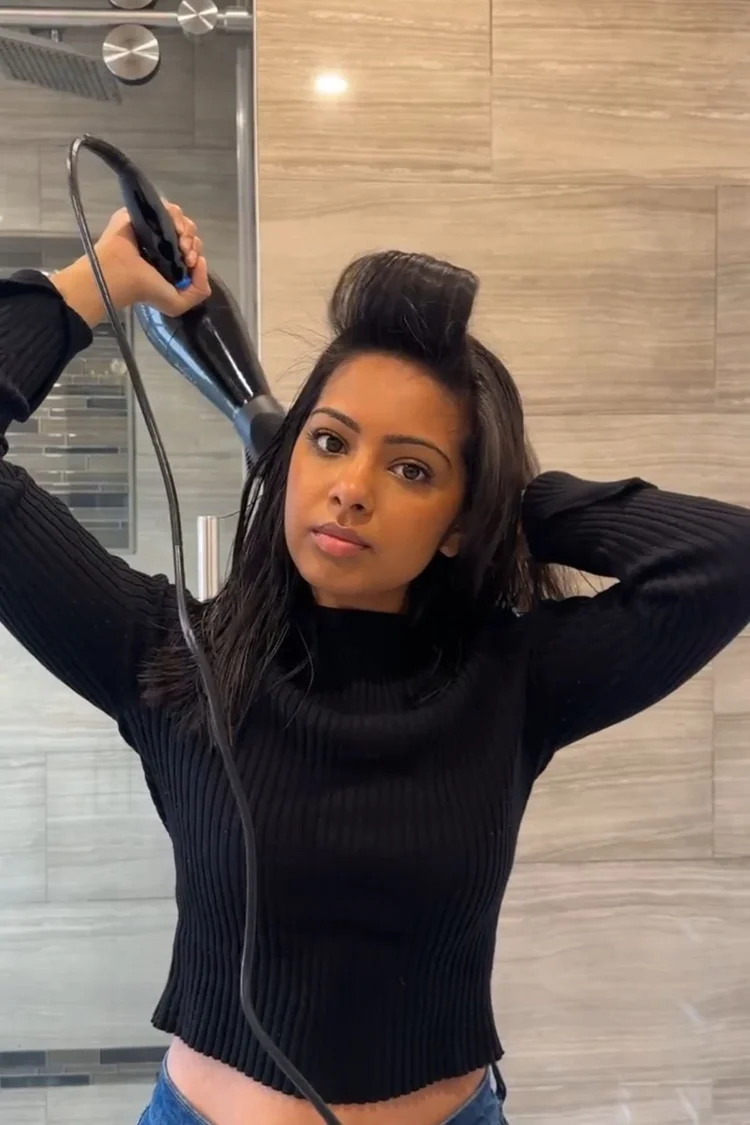 How to Do a Blowout at Home Like a Professional Hair Stylist — Haiirology