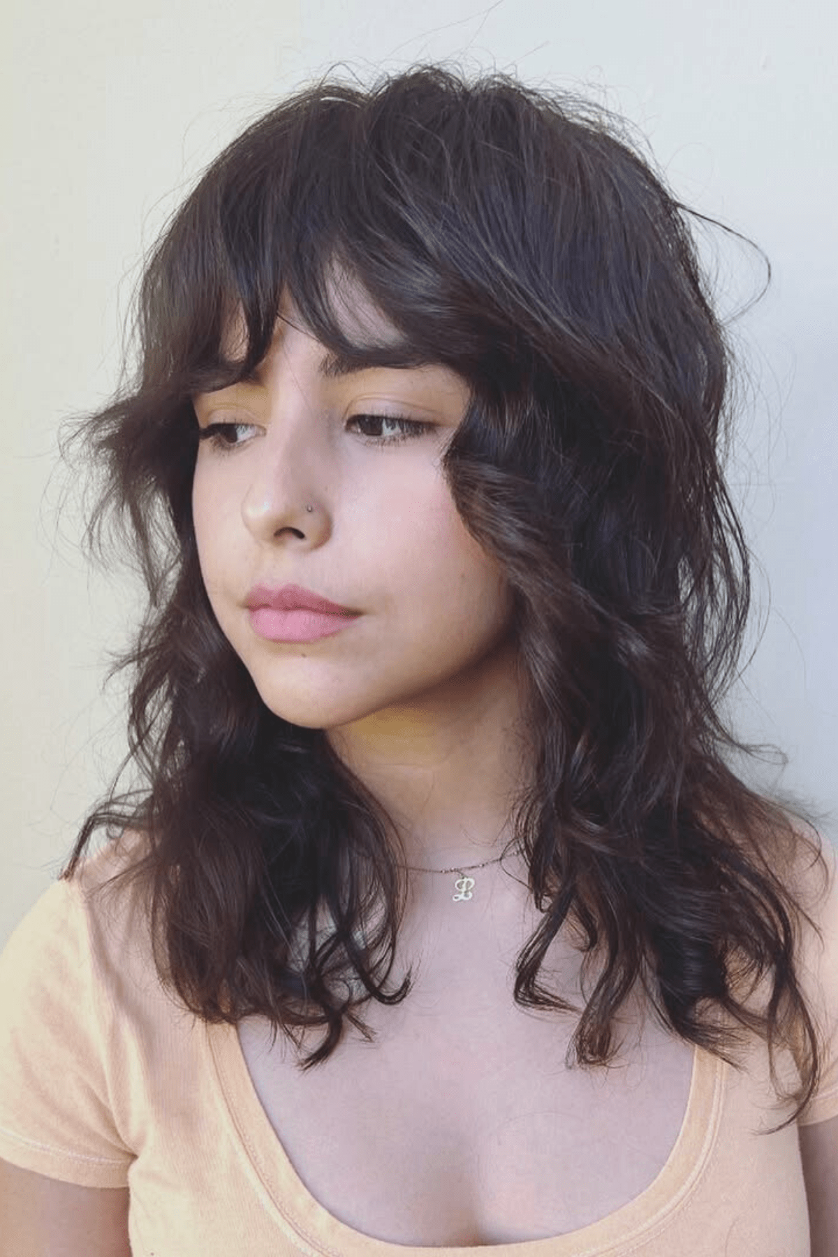 21 Haircuts for Frizzy Hair That Make Every Day a Good Hair Day ...