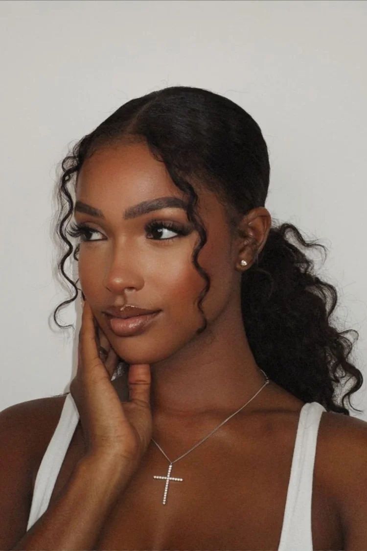 17 Short Curly Hairstyles That’ll Make You Fall in Love with Your Curls ...