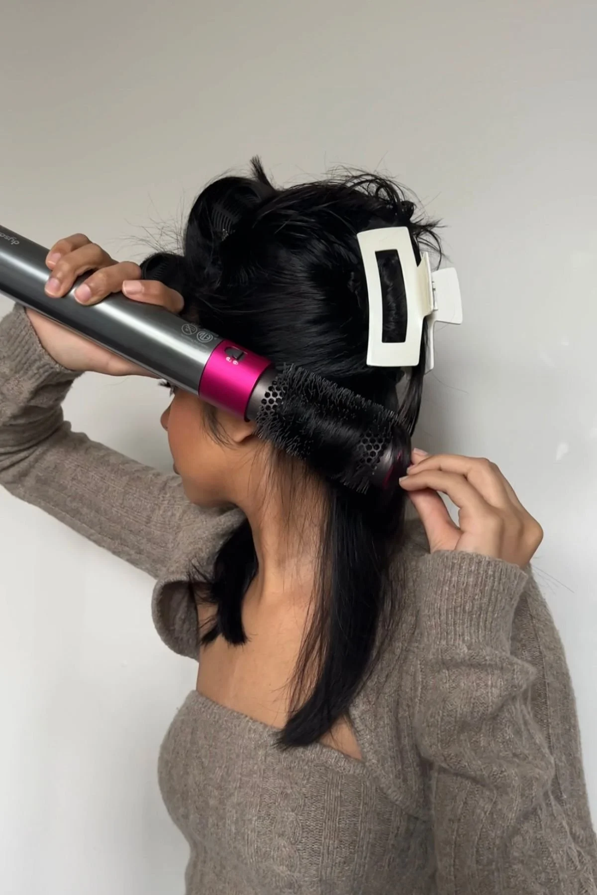 How to Style a Butterfly Haircut: Hairstylist-Approved Methods That ...