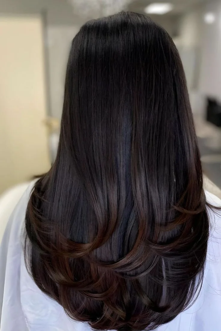 These 15 Layer Cuts for Long Hair Will Give You Major Hair Goals ...