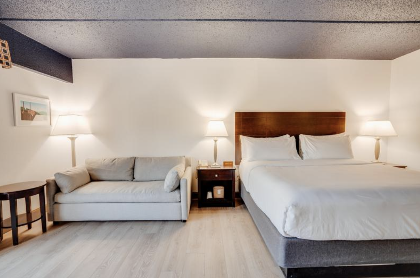 Hotel Rooms Near Mass MoCA, MA — Hotel Downstreet