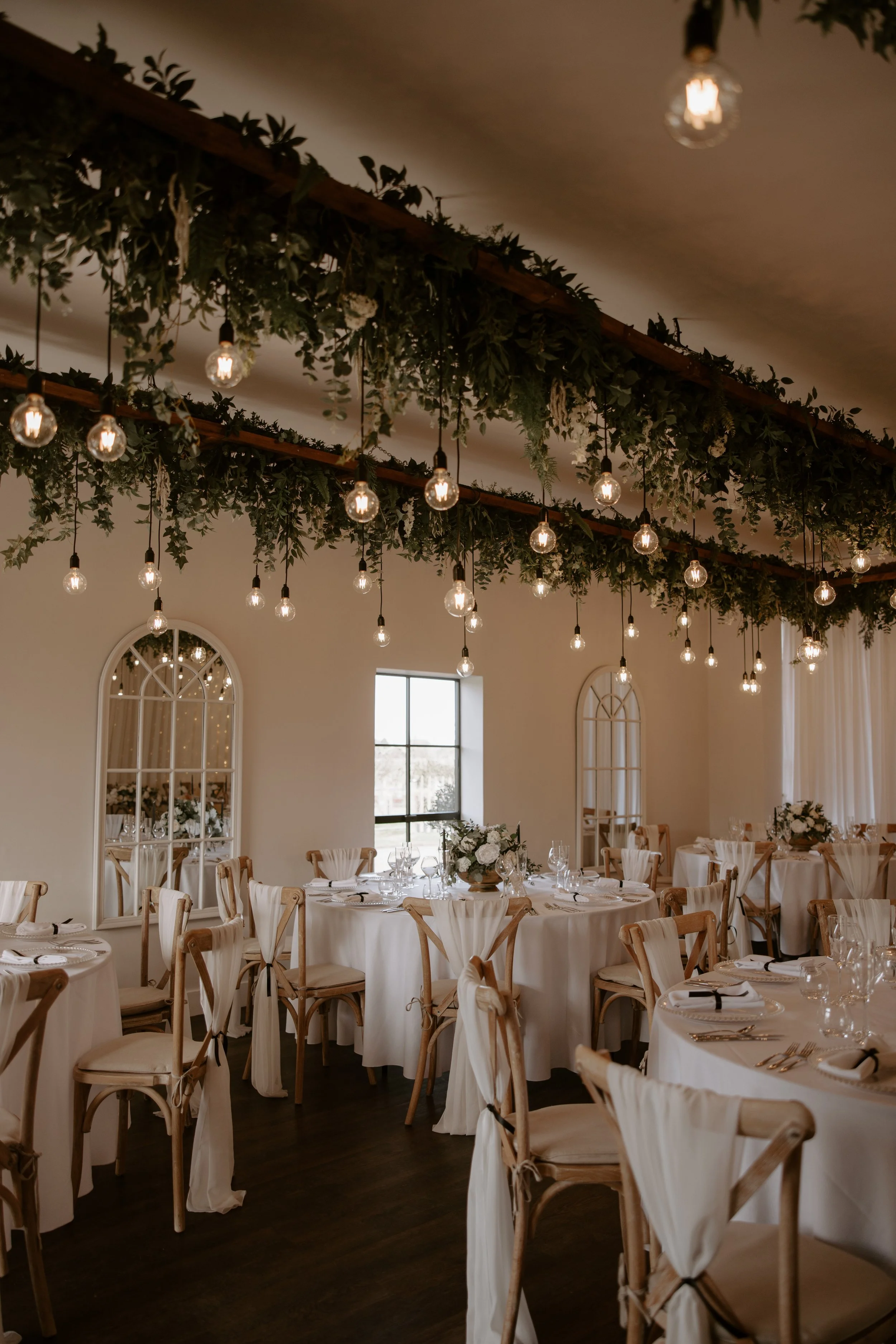 Contact 1 — Oad St Weddings