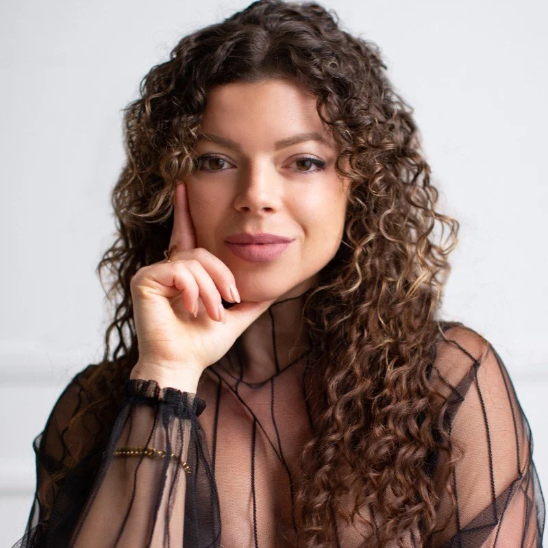 Corynne Bisson - Toronto Videographer & Video Editor