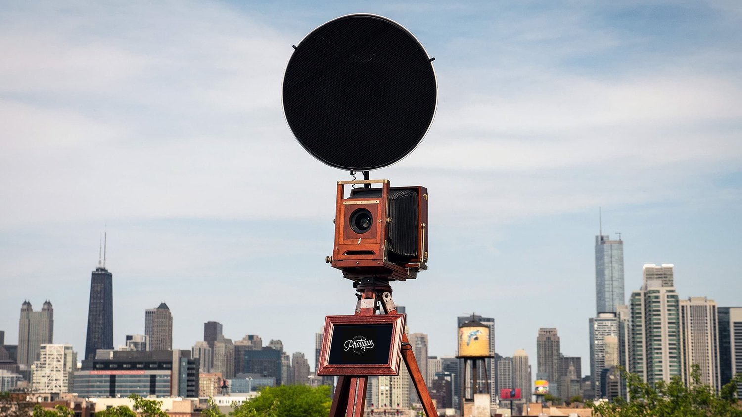 Photique | A Vintage Photo Booth Co. | Chicago, IL