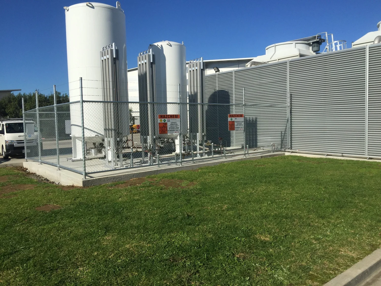 Qualmark Typhoon 2.5+ HALT Chamber (LN2) :: HALT & HASS Australia