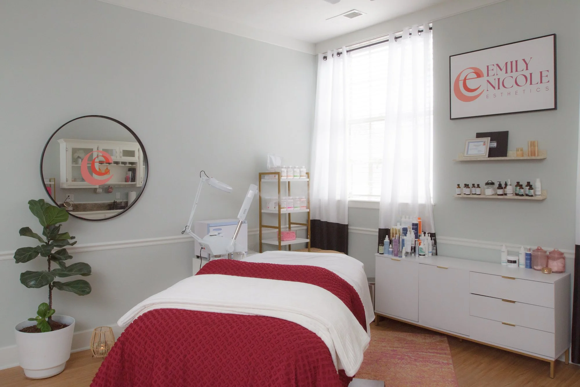 Emily Nicole Esthetics - Joplin Luxury Spa