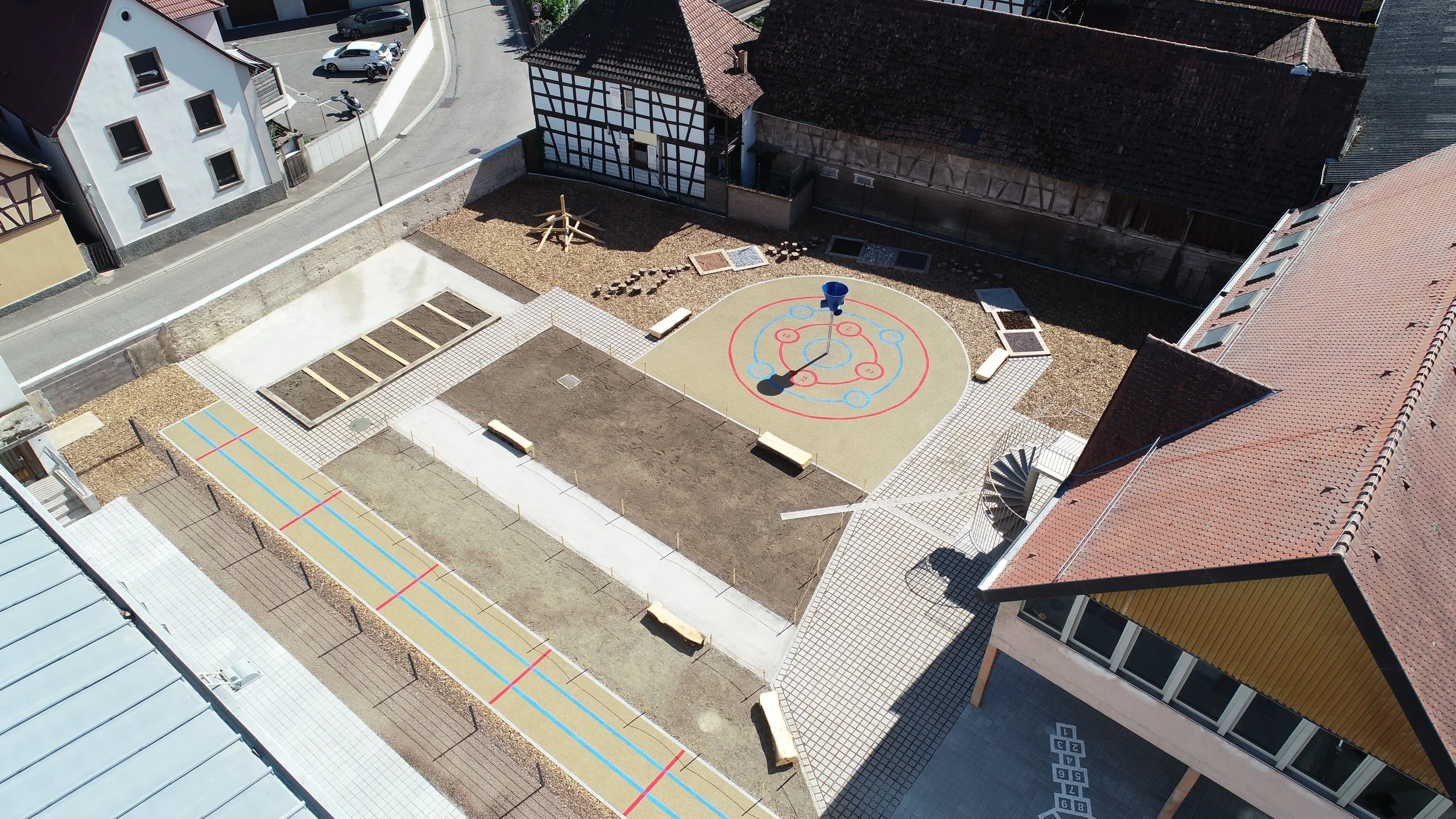MATZENHEIM / Cour d'école — we-scape