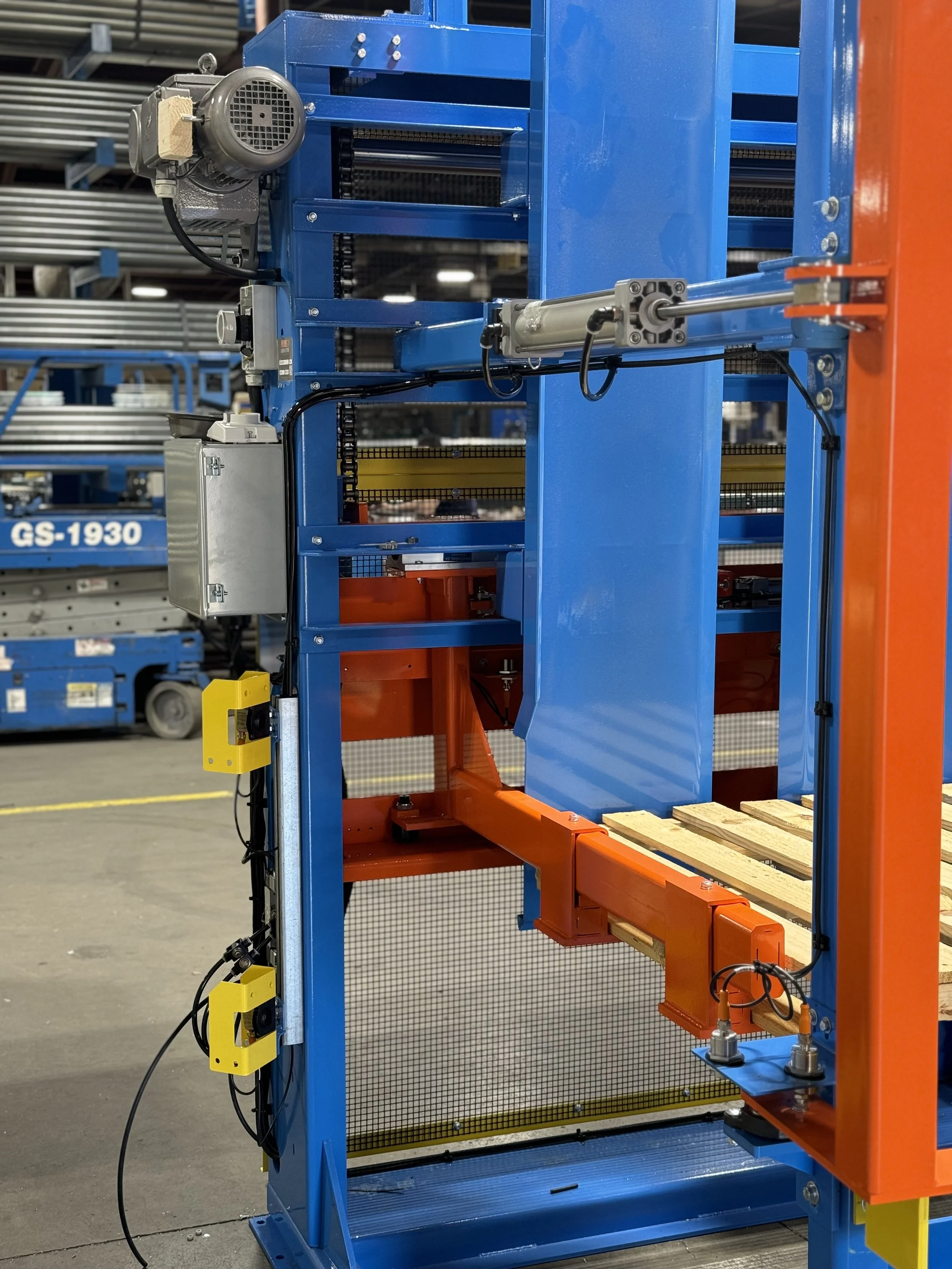 MOTORIZED PALLET DISPENSER — Prime Conveyor