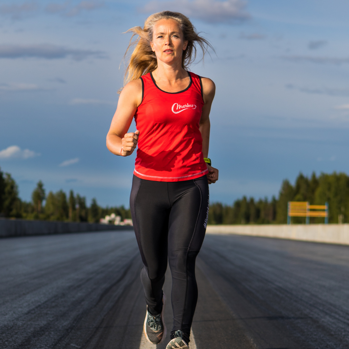 Book — Merkes - helhetlig og personlig